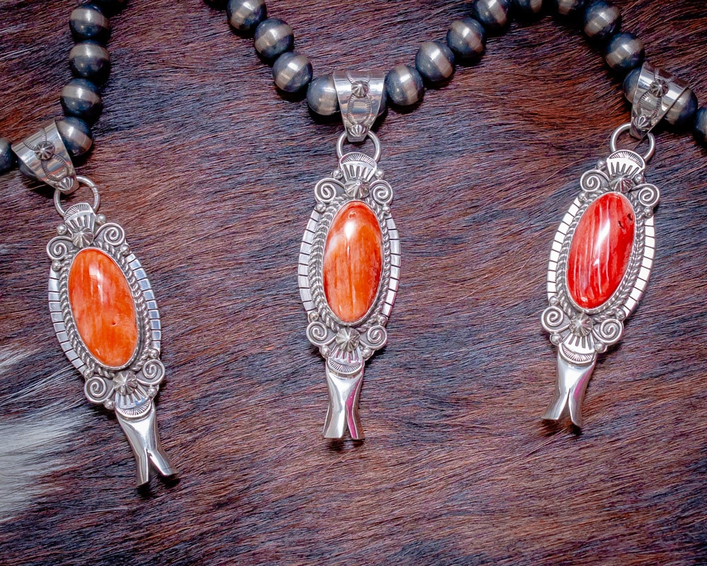 Spiny Oyster Pendants - Native American Turquoise Jewelry - Dakota Sky ...