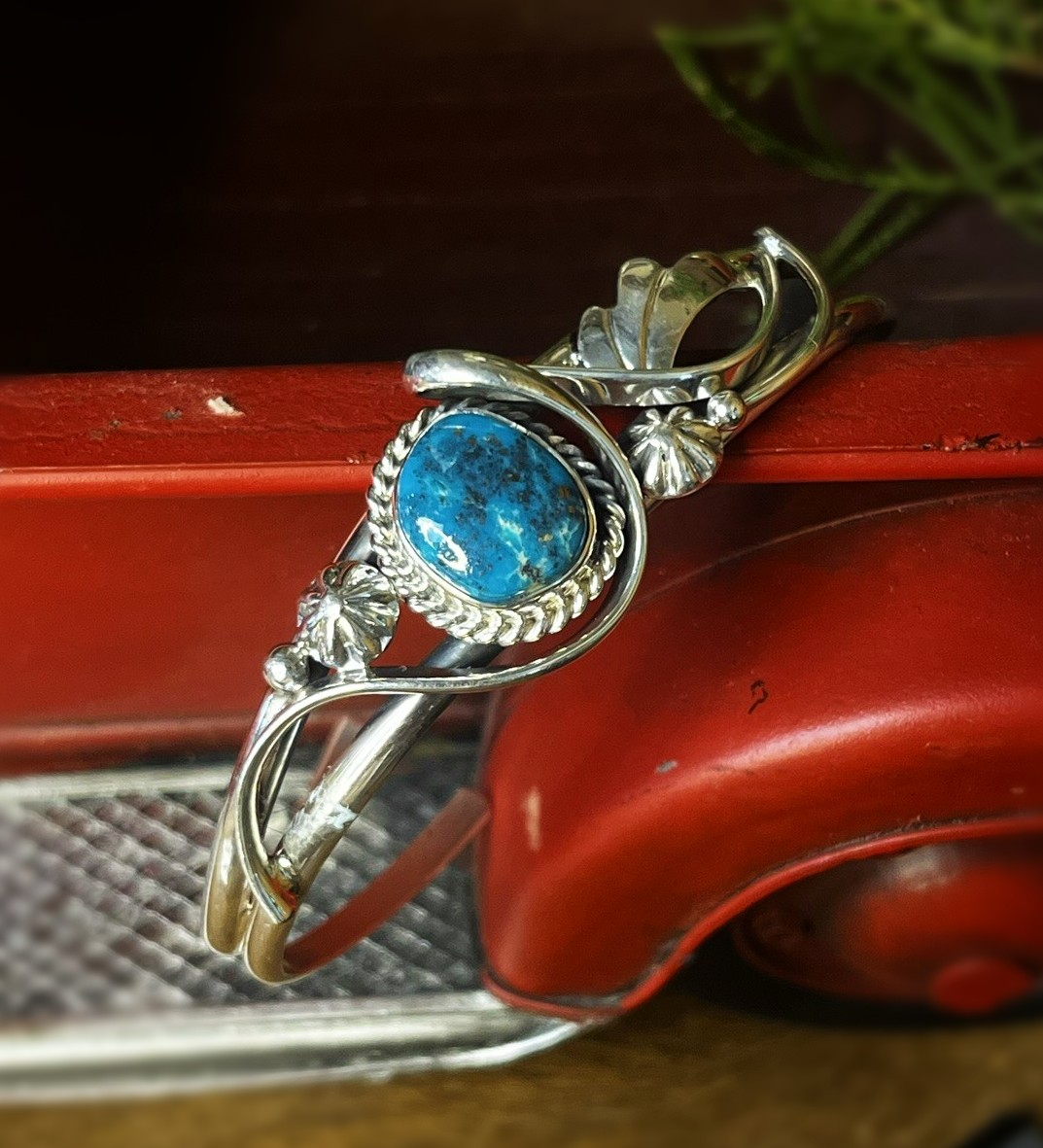 Tyrone Turquoise Bracelet - Native American Turquoise Jewelry - Dakota ...