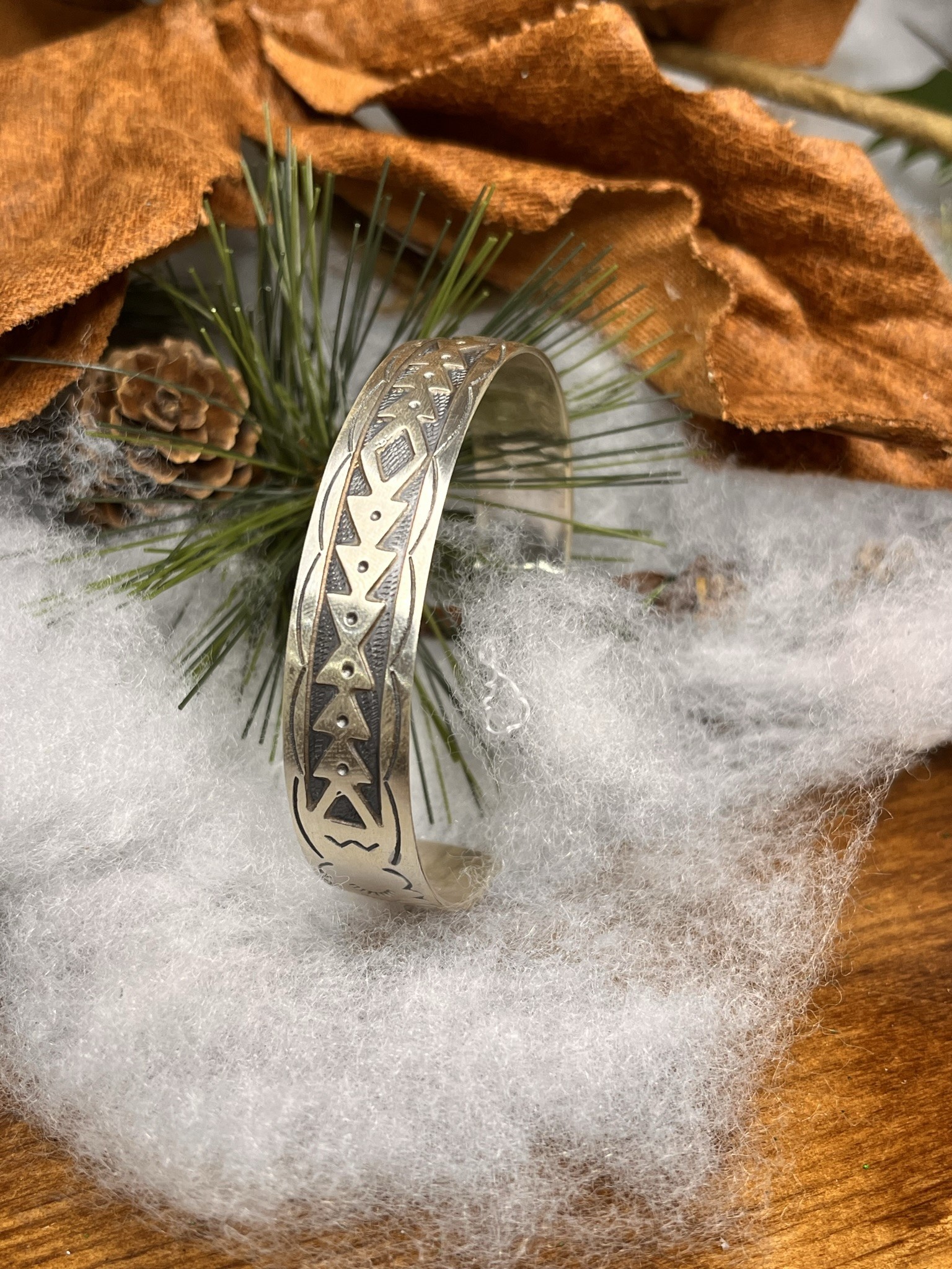 Hopi Bracelet - Native American Turquoise Jewelry - Dakota Sky Stone