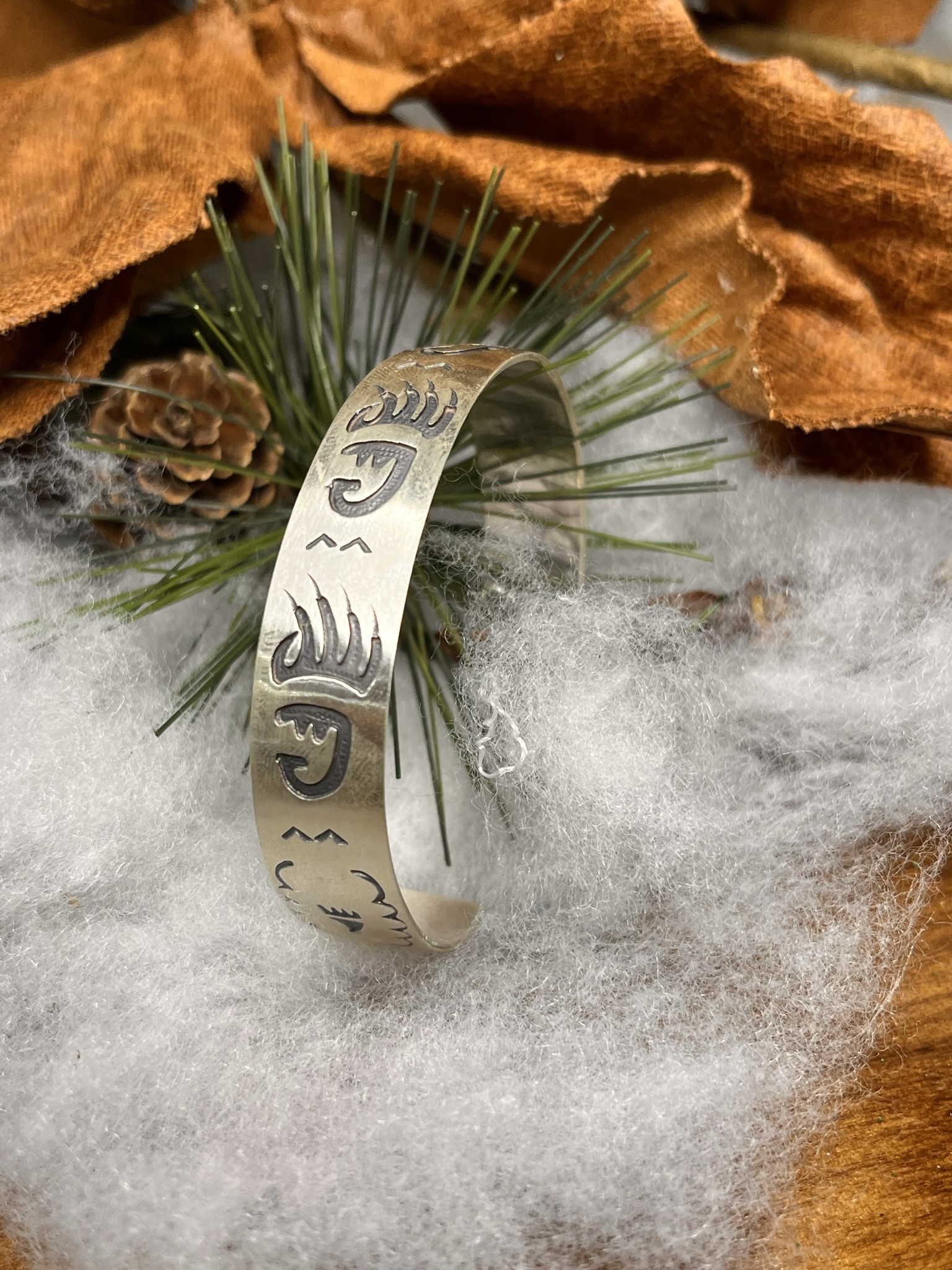 Hopi Bracelet - Native American Turquoise Jewelry - Dakota Sky Stone