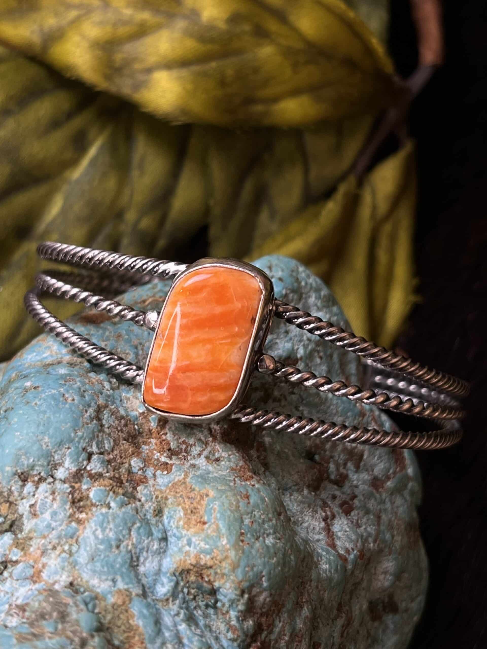 Spiny Oyster Bracelet - Native American Turquoise Jewelry - Dakota Sky ...